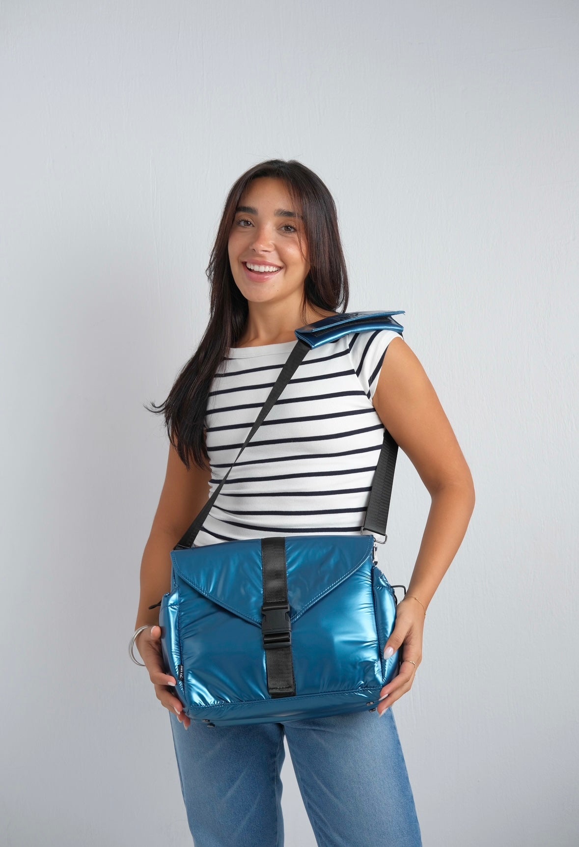 Lunch bag - Metallic Blue – ZURI.CAIRO