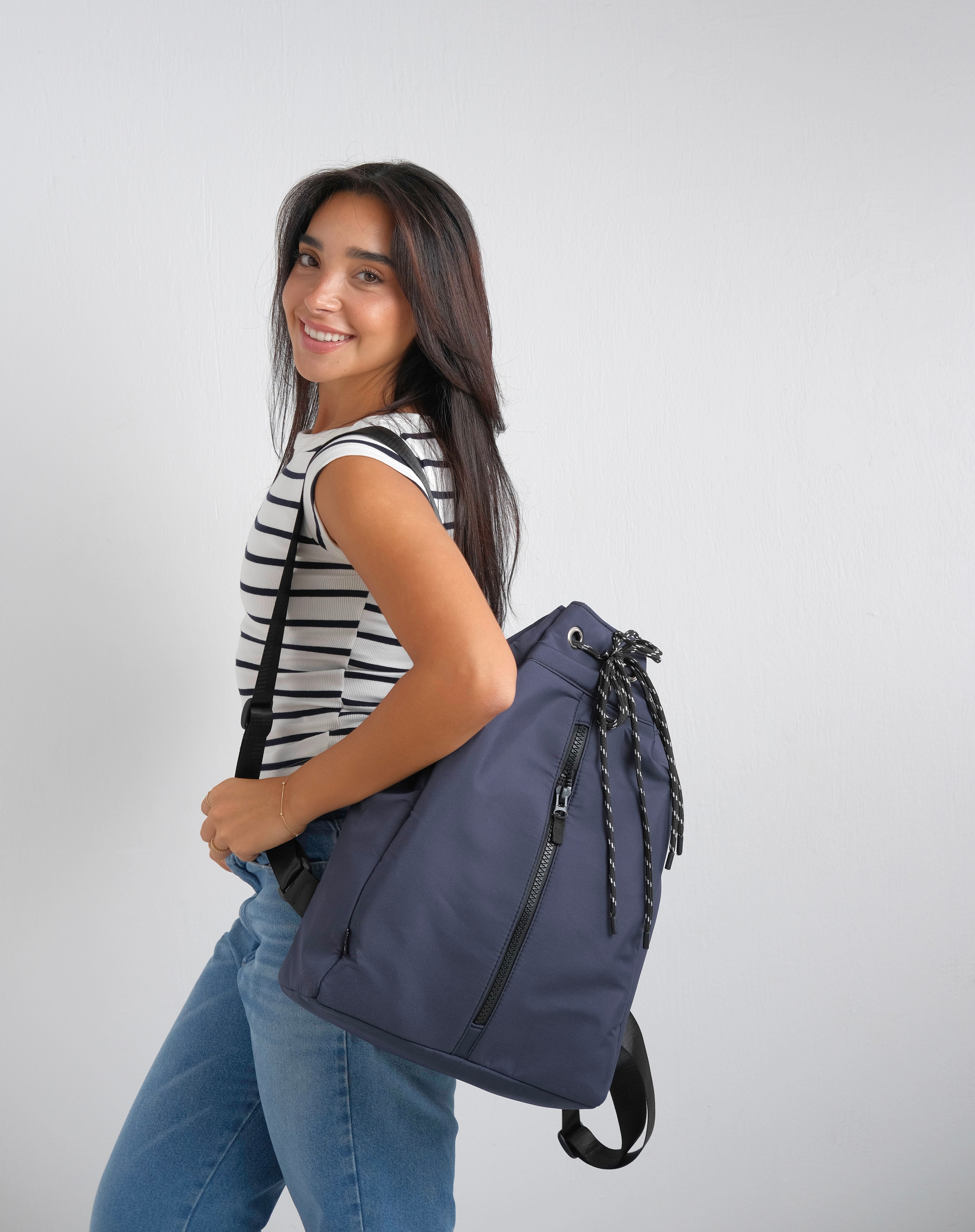 Ofla Navy blue backpack – ZURI.CAIRO